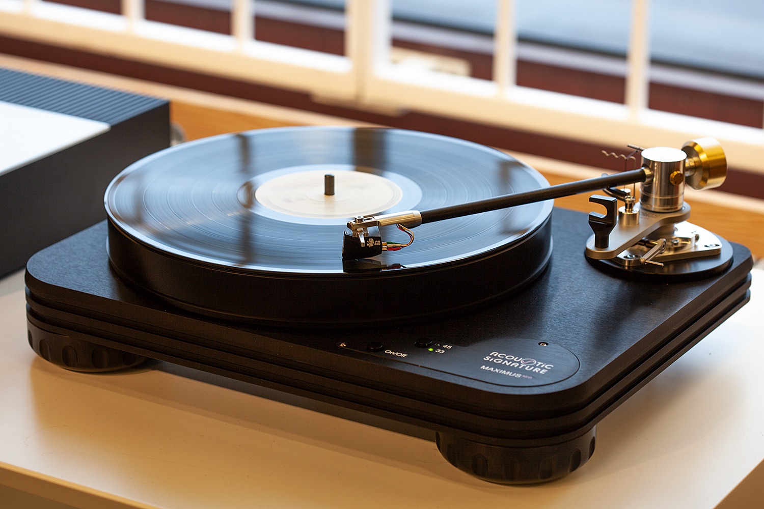 Acoustic Signature Maximus Neo