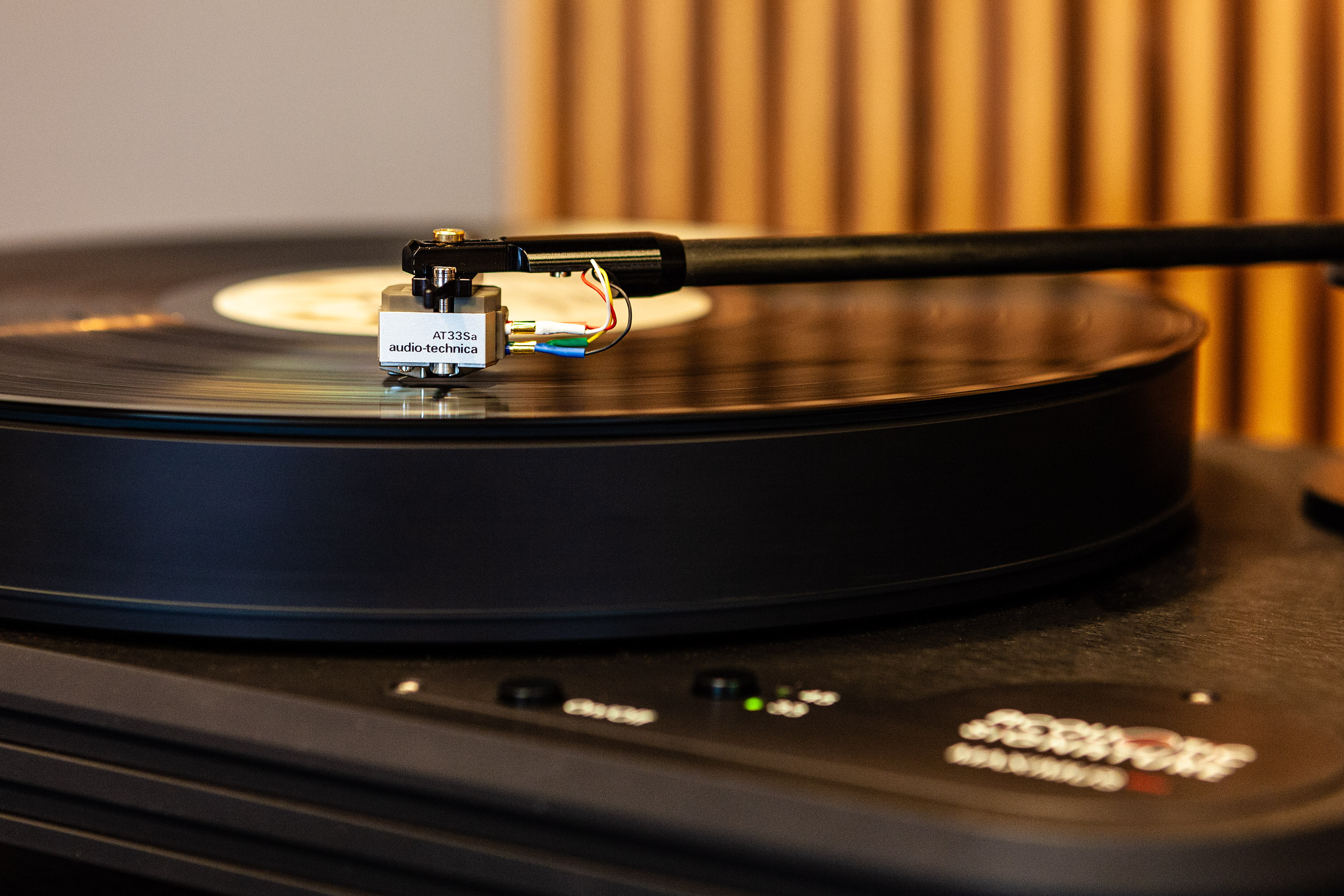 Audio Technica och Acoustic Signatur